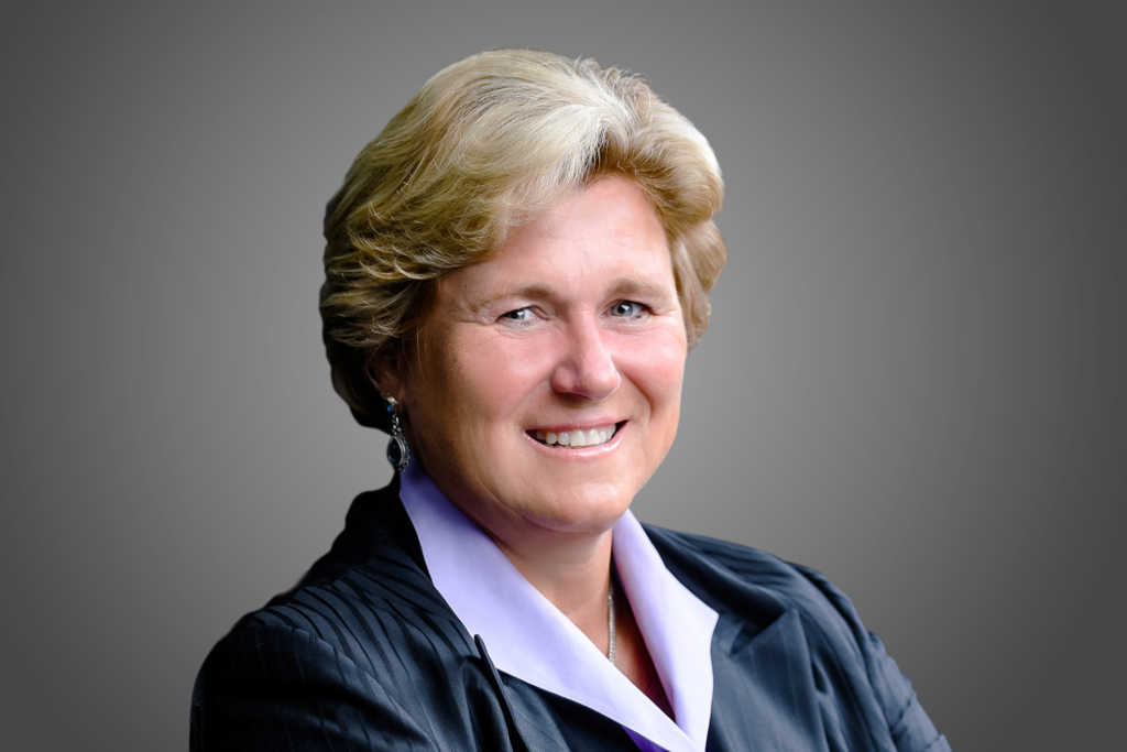 Anthem CEO Email Address, Net Worth | Gail Boudreaux Wiki, Age, Salary Anthem CEO Email Address, Net Worth | Gail Boudreaux Wiki, Age, Salary